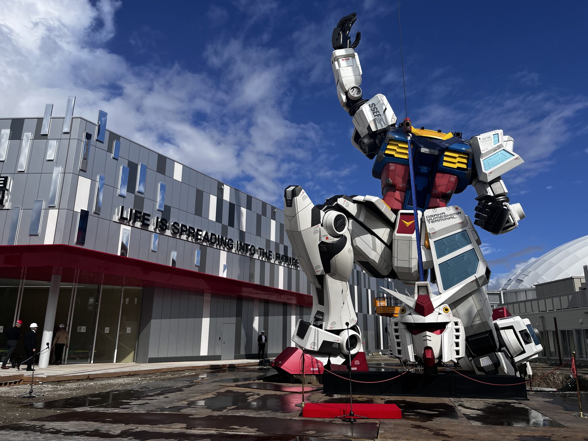 大阪・関西万博「GUNDAM NEXT FUTURE PAVILION」実物大ガンダム像の上頭式！【10/23】 | 大阪ミナミじゃーなる